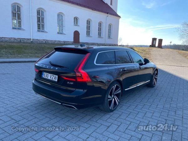 Melns Volvo V90 2017 Veru, ar dzinēja tilpumu 2.00 L un nobraukumu 220 tūkst. km par 19600 €, foto 6 vietnē AUTOMOTO.COM.LV