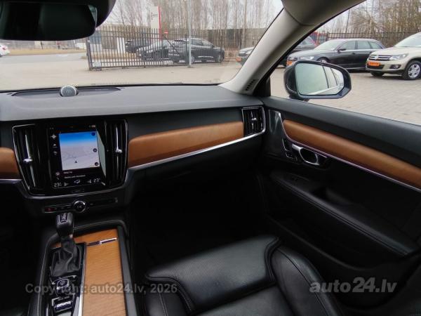 Черный Вольво В90 2017 в Тарту, объемом двигателя 2.00 л и пробегом 165 тыс. км за 20990 €, фото 11 на AUTOMOTO.COM.LV