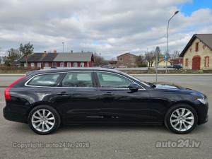 Black Volvo V90 2017 in Paide, with an engine capacity of 2.00 L and mileage of 187 thousand km for 18250 €, photo 8 on AUTOMOTO.COM.LV