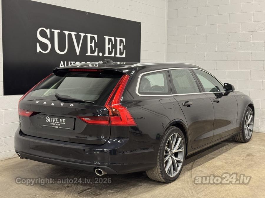 Black Volvo V90 2017 in Tallinn, with an engine capacity of 2.00 L and mileage of 260 thousand km for 14995 €, photo 8 on AUTOMOTO.COM.LV