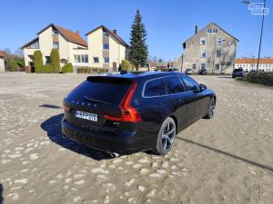 Black Volvo V90 2017 in Silute, with an engine capacity of 2.00 L and mileage of 272 thousand km for 16000 €, photo 6 on AUTOMOTO.COM.LV