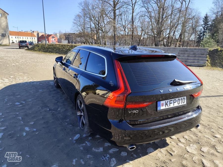 Black Volvo V90 2017 in Silute, with an engine capacity of 2.00 L and mileage of 272 thousand km for 16000 €, photo 7 on AUTOMOTO.COM.LV