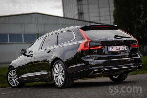 Melns Volvo V90 2017 Tukums, ar dzinēja tilpumu 2.00 L un nobraukumu 263 tūkst. km par 16790 €, foto 6 vietnē AUTOMOTO.COM.LV