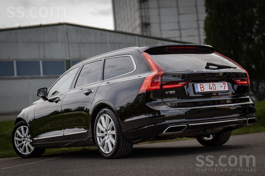 Melns Volvo V90 2017 Tukums, ar dzinēja tilpumu 2.00 L un nobraukumu 263 tūkst. km par 16790 €, foto 7 vietnē AUTOMOTO.COM.LV