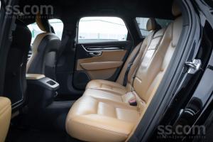 Melns Volvo V90 2017 Tukums, ar dzinēja tilpumu 2.00 L un nobraukumu 263 tūkst. km par 16790 €, foto 14 vietnē AUTOMOTO.COM.LV