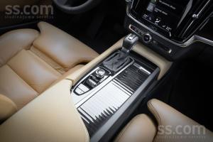 Melns Volvo V90 2017 Tukums, ar dzinēja tilpumu 2.00 L un nobraukumu 263 tūkst. km par 16790 €, foto 18 vietnē AUTOMOTO.COM.LV
