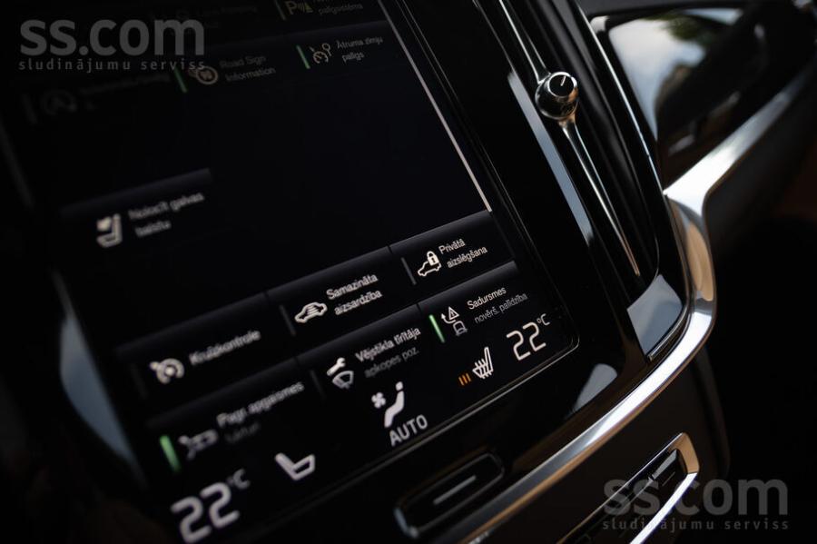 Melns Volvo V90 2017 Tukums, ar dzinēja tilpumu 2.00 L un nobraukumu 263 tūkst. km par 16790 €, foto 24 vietnē AUTOMOTO.COM.LV