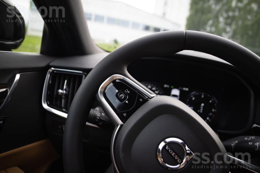 Melns Volvo V90 2017 Tukums, ar dzinēja tilpumu 2.00 L un nobraukumu 263 tūkst. km par 16790 €, foto 28 vietnē AUTOMOTO.COM.LV