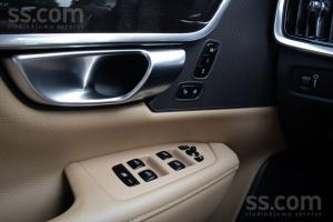Melns Volvo V90 2017 Tukums, ar dzinēja tilpumu 2.00 L un nobraukumu 263 tūkst. km par 16790 €, foto 32 vietnē AUTOMOTO.COM.LV