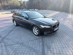 Melns Volvo V90 2017 Rīga, ar dzinēja tilpumu 2.00 L un nobraukumu 325 tūkst. km par 9800 €, foto  vietnē AUTOMOTO.COM.LV