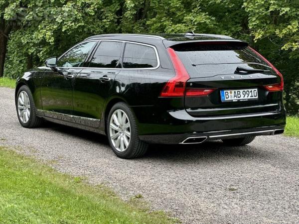 Black Volvo V90 2017 in Talsi, with an engine capacity of 2.00 L and mileage of 136 thousand km for 19470 €, photo 2 on AUTOMOTO.COM.LV