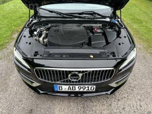 Black Volvo V90 2017 in Talsi, with an engine capacity of 2.00 L and mileage of 136 thousand km for 19470 €, photo 24 on AUTOMOTO.COM.LV