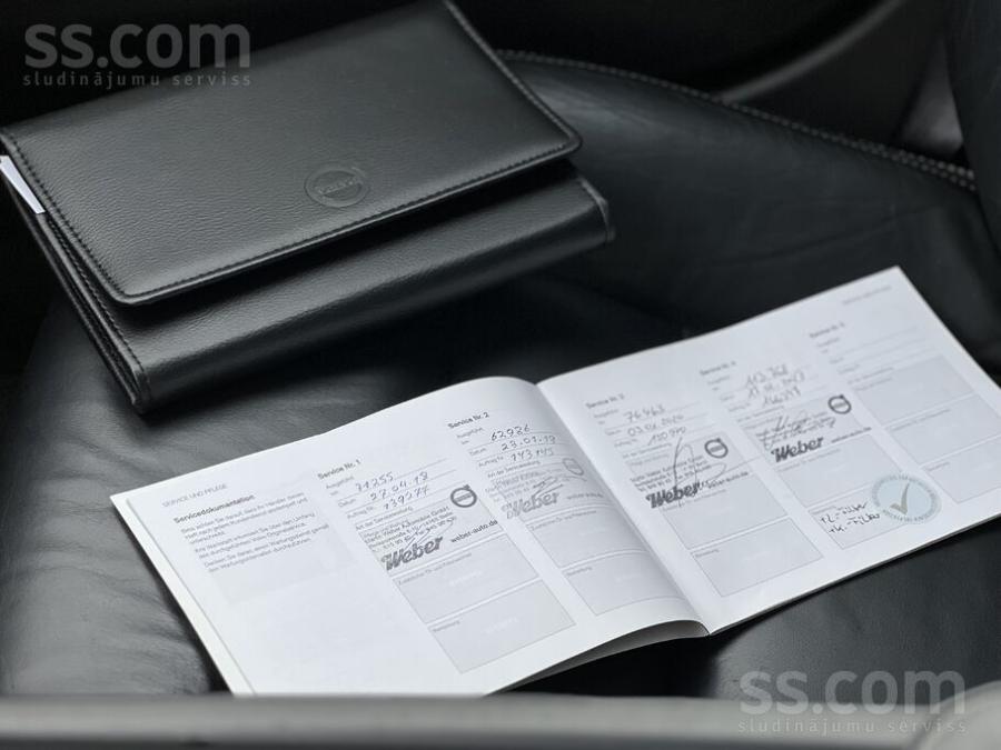 Black Volvo V90 2017 in Talsi, with an engine capacity of 2.00 L and mileage of 136 thousand km for 19470 €, photo 30 on AUTOMOTO.COM.LV