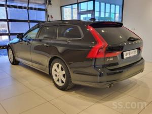 Black Volvo V90 2017 in Riga, with an engine capacity of 2.00 L and mileage of 204 thousand km for 15990 €, photo 5 on AUTOMOTO.COM.LV
