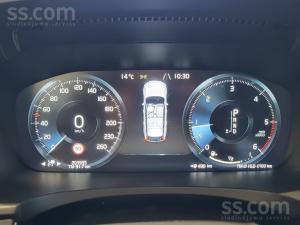 Black Volvo V90 2017 in Riga, with an engine capacity of 2.00 L and mileage of 204 thousand km for 15990 €, photo 10 on AUTOMOTO.COM.LV