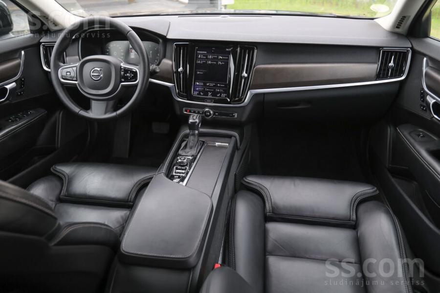 Melns Volvo V90 2017 Rīga, ar dzinēja tilpumu 2.00 L un nobraukumu 258 tūkst. km par 17990 €, foto 7 vietnē AUTOMOTO.COM.LV