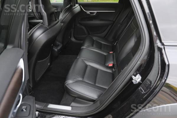 Melns Volvo V90 2017 Rīga, ar dzinēja tilpumu 2.00 L un nobraukumu 258 tūkst. km par 17990 €, foto 9 vietnē AUTOMOTO.COM.LV