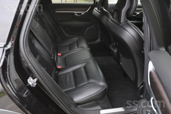 Melns Volvo V90 2017 Rīga, ar dzinēja tilpumu 2.00 L un nobraukumu 258 tūkst. km par 17990 €, foto 10 vietnē AUTOMOTO.COM.LV