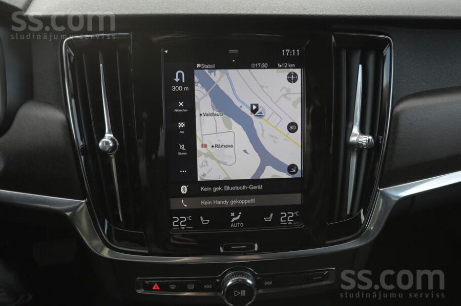 Melns Volvo V90 2017 Rīga, ar dzinēja tilpumu 2.00 L un nobraukumu 258 tūkst. km par 17990 €, foto 14 vietnē AUTOMOTO.COM.LV