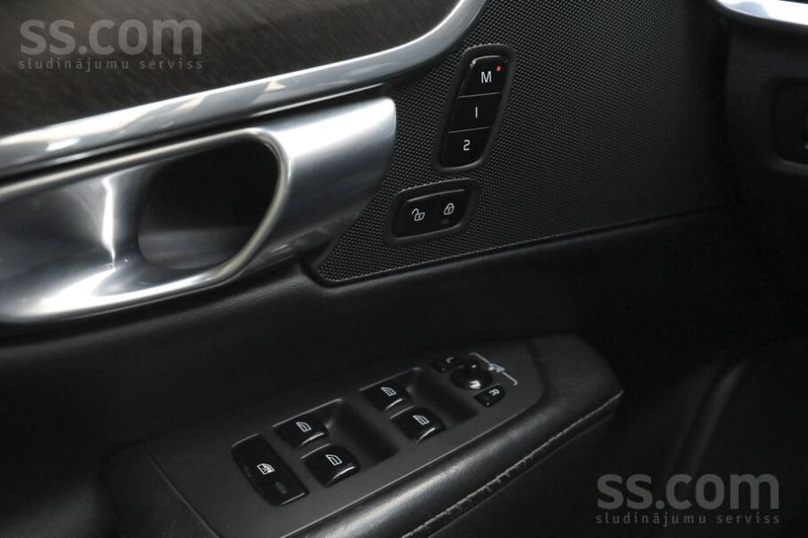 Melns Volvo V90 2017 Rīga, ar dzinēja tilpumu 2.00 L un nobraukumu 258 tūkst. km par 17990 €, foto 20 vietnē AUTOMOTO.COM.LV