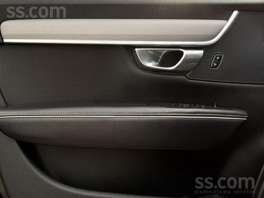 Melns Volvo V90 2017 Bauska, ar dzinēja tilpumu 2.00 L un nobraukumu 0 tūkst. km par 14500 €, foto 16 vietnē AUTOMOTO.COM.LV