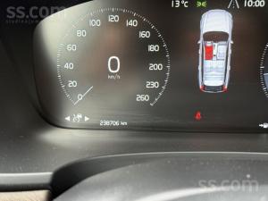 Black Volvo V90 2017 in Riga, with an engine capacity of 2.00 L and mileage of 239 thousand km for 15990 €, photo 13 on AUTOMOTO.COM.LV