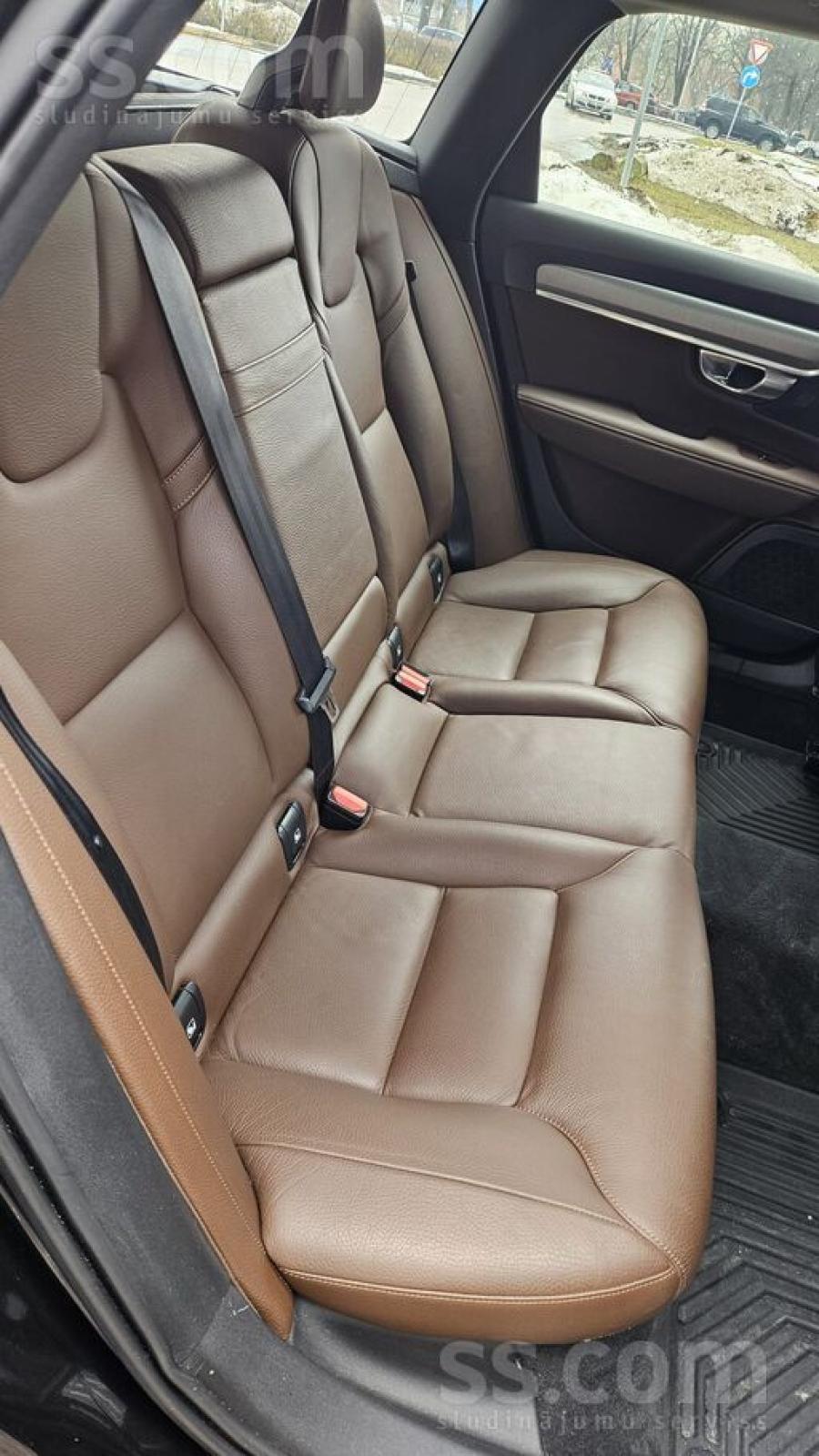 Melns Volvo V90 2017 Rīga, ar dzinēja tilpumu 2.00 L un nobraukumu 272 tūkst. km par 13950 €, foto 13 vietnē AUTOMOTO.COM.LV