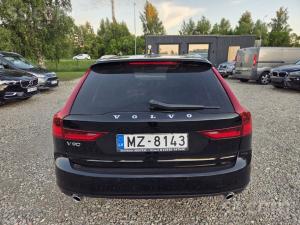 Melns Volvo V90 2017 Jelgava, ar dzinēja tilpumu 2.00 L un nobraukumu 0 tūkst. km par 11600 €, foto 9 vietnē AUTOMOTO.COM.LV
