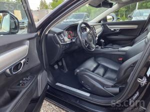 Melns Volvo V90 2017 Jelgava, ar dzinēja tilpumu 2.00 L un nobraukumu 0 tūkst. km par 11600 €, foto 10 vietnē AUTOMOTO.COM.LV