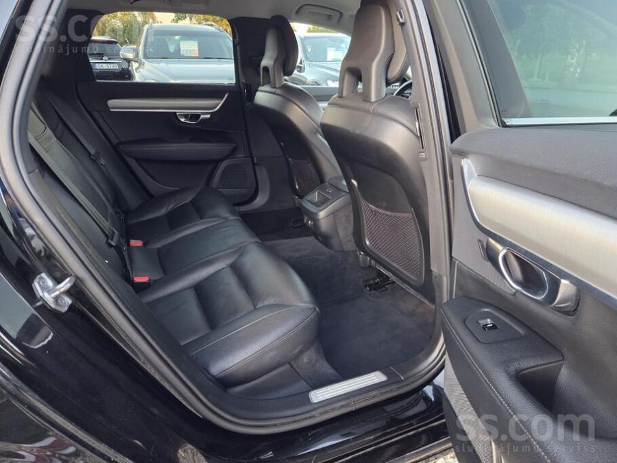 Melns Volvo V90 2017 Jelgava, ar dzinēja tilpumu 2.00 L un nobraukumu 0 tūkst. km par 11600 €, foto 15 vietnē AUTOMOTO.COM.LV