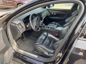 Black Volvo V90 2017 in Riga, with an engine capacity of 2.00 L and mileage of 170 thousand km for 21995 €, photo 14 on AUTOMOTO.COM.LV