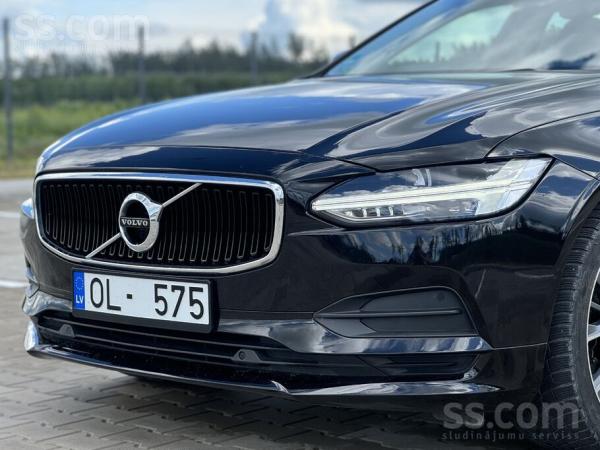 Melns Volvo V90 2017 Valmiera, ar dzinēja tilpumu 2.00 L un nobraukumu 266 tūkst. km par 13900 €, foto 2 vietnē AUTOMOTO.COM.LV