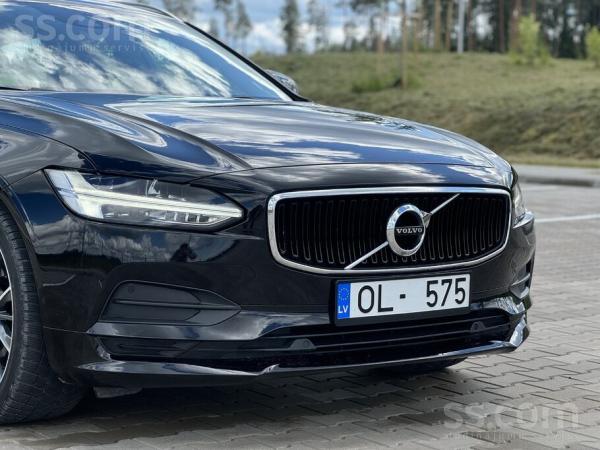 Melns Volvo V90 2017 Valmiera, ar dzinēja tilpumu 2.00 L un nobraukumu 266 tūkst. km par 13900 €, foto 4 vietnē AUTOMOTO.COM.LV