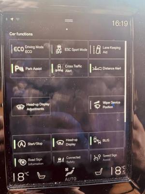Black Volvo V90 2017 in Tallinn, with an engine capacity of 2.00 L and mileage of 324 thousand km for 14500 €, photo 10 on AUTOMOTO.COM.LV