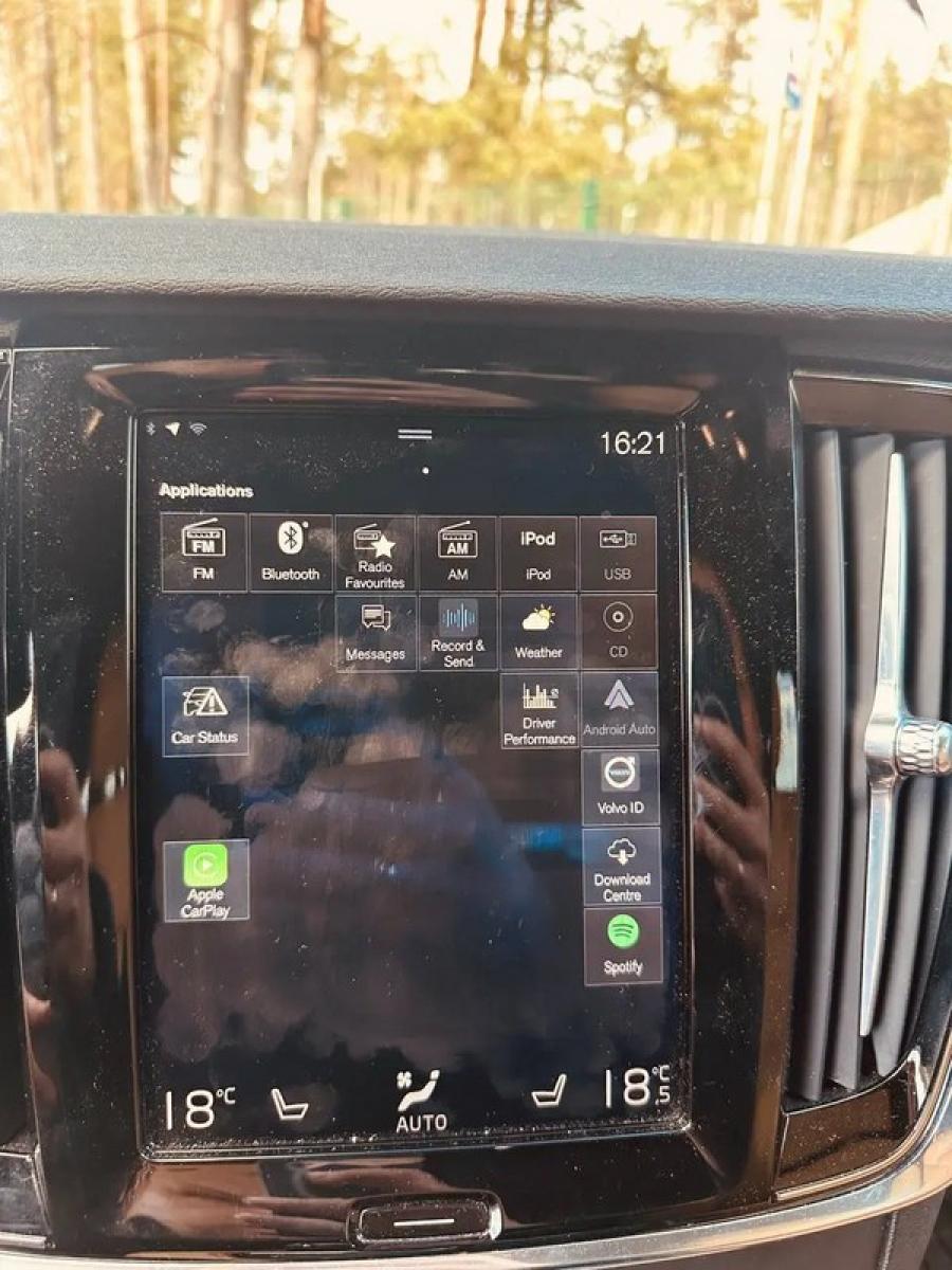 Black Volvo V90 2017 in Tallinn, with an engine capacity of 2.00 L and mileage of 324 thousand km for 14500 €, photo 22 on AUTOMOTO.COM.LV