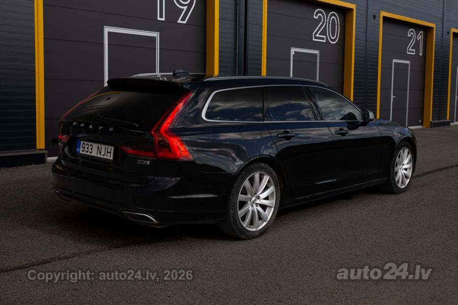 Melns Volvo V90 2017 Tallina, ar dzinēja tilpumu 2.00 L un nobraukumu 290 tūkst. km par 15900 €, foto 3 vietnē AUTOMOTO.COM.LV