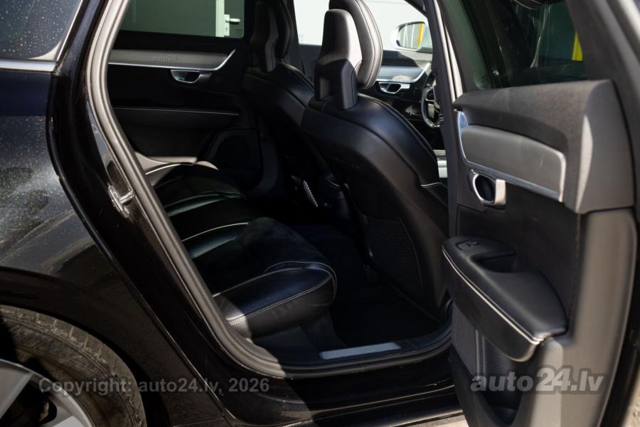 Melns Volvo V90 2017 Tallina, ar dzinēja tilpumu 2.00 L un nobraukumu 290 tūkst. km par 15900 €, foto 8 vietnē AUTOMOTO.COM.LV
