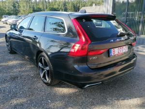 Black Volvo V90 2017 in Valmiera, with an engine capacity of 2.00 L and mileage of 326 thousand km for 13950 €, photo 9 on AUTOMOTO.COM.LV