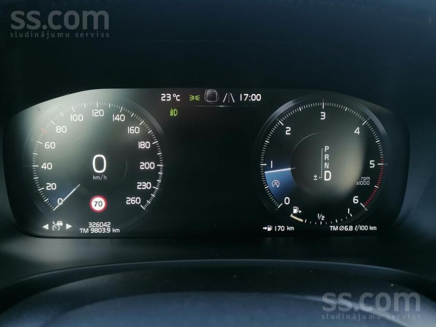 Black Volvo V90 2017 in Valmiera, with an engine capacity of 2.00 L and mileage of 326 thousand km for 13950 €, photo 12 on AUTOMOTO.COM.LV