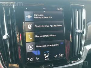 Black Volvo V90 2017 in Valmiera, with an engine capacity of 2.00 L and mileage of 326 thousand km for 13950 €, photo 18 on AUTOMOTO.COM.LV