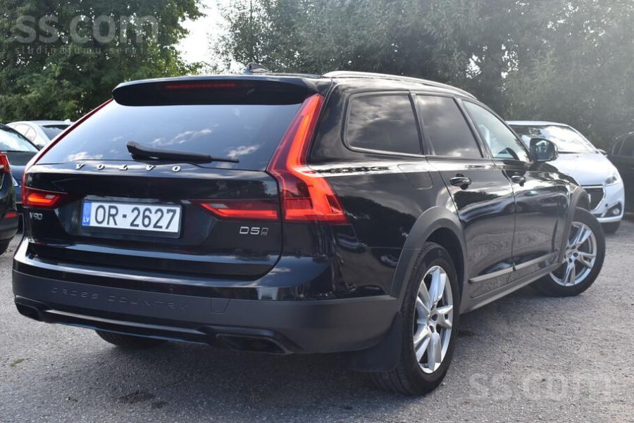 Melns Volvo V90 2017 Kuldīga, ar dzinēja tilpumu 2.00 L un nobraukumu 0 tūkst. km par 19300 €, foto 3 vietnē AUTOMOTO.COM.LV