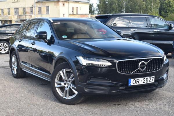 Black Volvo V90 2017 in Kuldiga, with an engine capacity of 2.00 L and mileage of 0 thousand km for 19300 €, photo 5 on AUTOMOTO.COM.LV