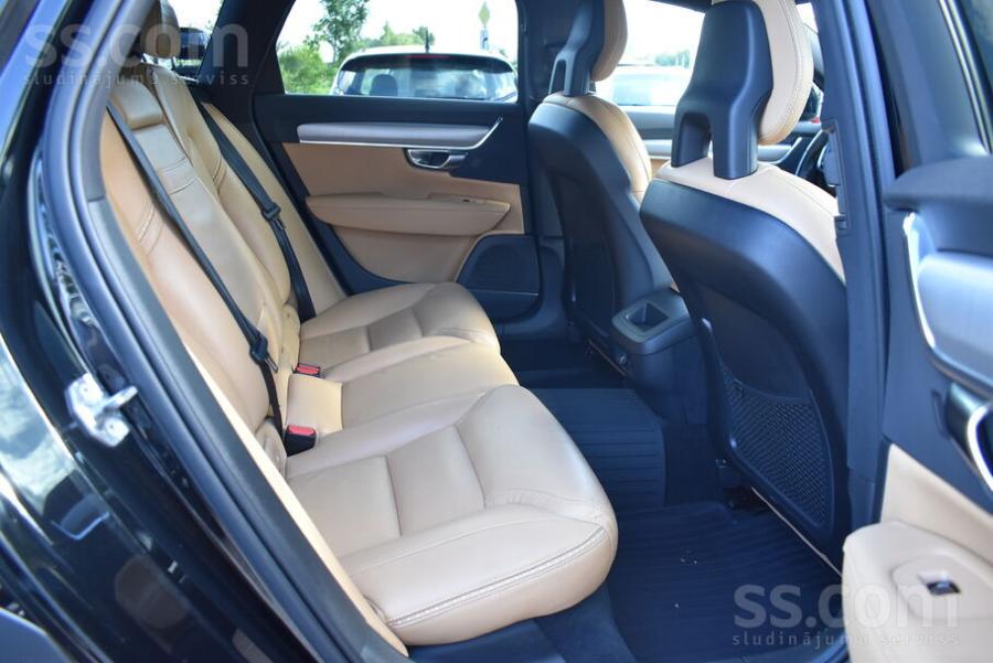 Melns Volvo V90 2017 Kuldīga, ar dzinēja tilpumu 2.00 L un nobraukumu 0 tūkst. km par 19300 €, foto 10 vietnē AUTOMOTO.COM.LV
