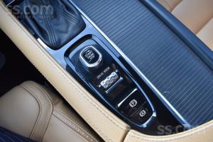 Melns Volvo V90 2017 Kuldīga, ar dzinēja tilpumu 2.00 L un nobraukumu 0 tūkst. km par 19300 €, foto 12 vietnē AUTOMOTO.COM.LV