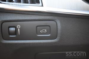 Melns Volvo V90 2017 Kuldīga, ar dzinēja tilpumu 2.00 L un nobraukumu 0 tūkst. km par 19300 €, foto 21 vietnē AUTOMOTO.COM.LV