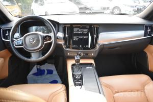 Melns Volvo V90 2017 Kuldīga, ar dzinēja tilpumu 2.00 L un nobraukumu 0 tūkst. km par 19300 €, foto 23 vietnē AUTOMOTO.COM.LV