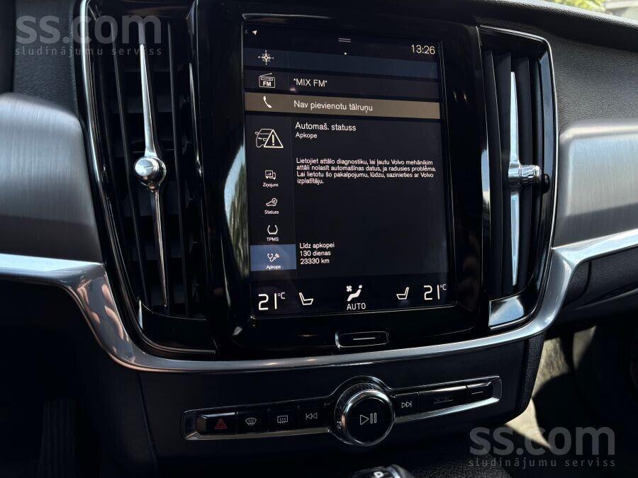 Black Volvo V90 2017 in Riga, with an engine capacity of 2.00 L and mileage of 295 thousand km for 11950 €, photo 16 on AUTOMOTO.COM.LV