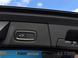 Black Volvo V90 2017 in Riga, with an engine capacity of 2.00 L and mileage of 295 thousand km for 11950 €, photo 18 on AUTOMOTO.COM.LV