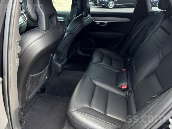 Volvo V90 2017 in Riga on AUTOMOTO.COM.LV Black Volvo V90 2017 in Riga, with an engine capacity of 2.00 L and mileage of 295 thousand km for 11950 €, photo 9 on AUTOMOTO.COM.LV