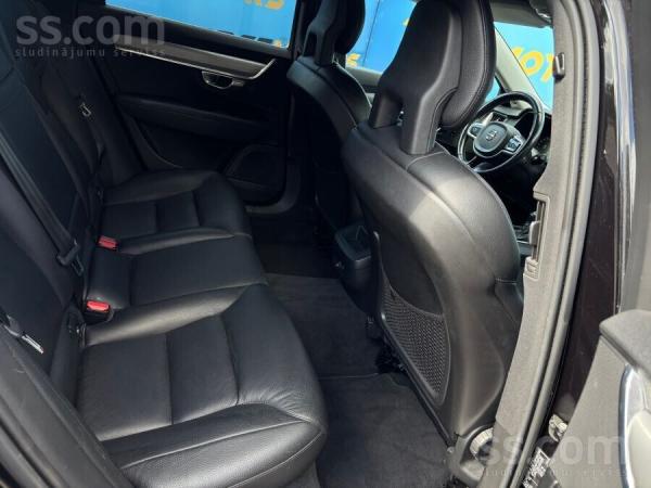 Volvo V90 2017 in Riga on AUTOMOTO.COM.LV Black Volvo V90 2017 in Riga, with an engine capacity of 2.00 L and mileage of 295 thousand km for 11950 €, photo 10 on AUTOMOTO.COM.LV